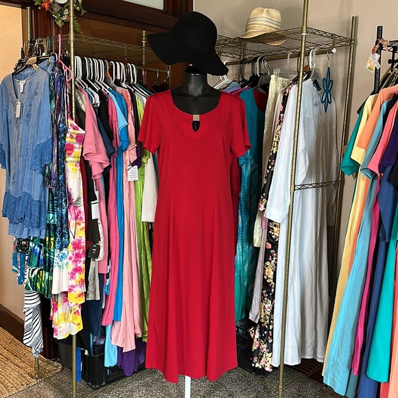 The Paragon | Dresses | Formal Large Red Dress Midi New | Poshmark